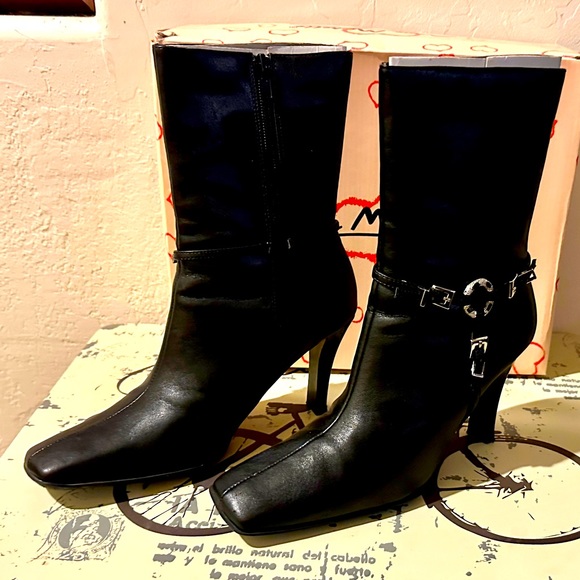 Anne Michelle | Shoes | Anne Michelle Jet Set Black Heeled Boots Size 7 ...